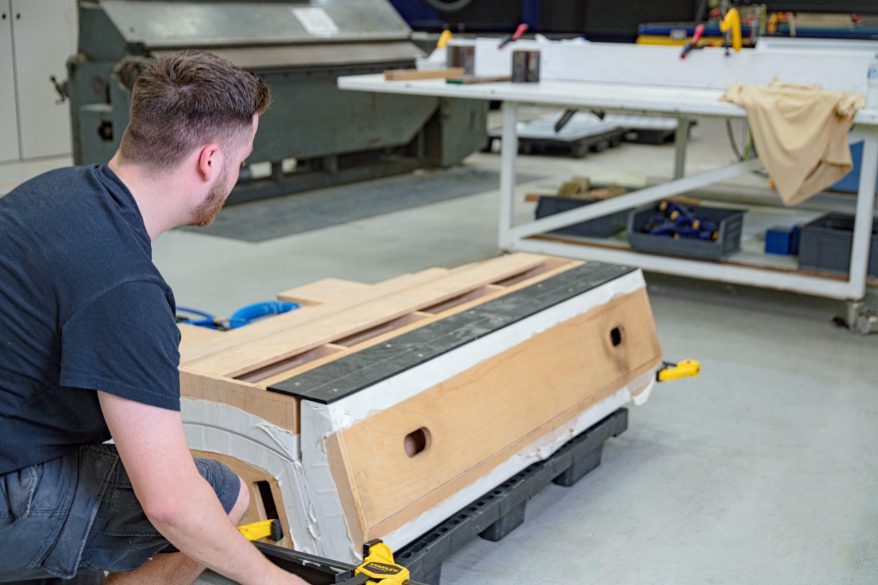 About - Advanced Plastic Technology